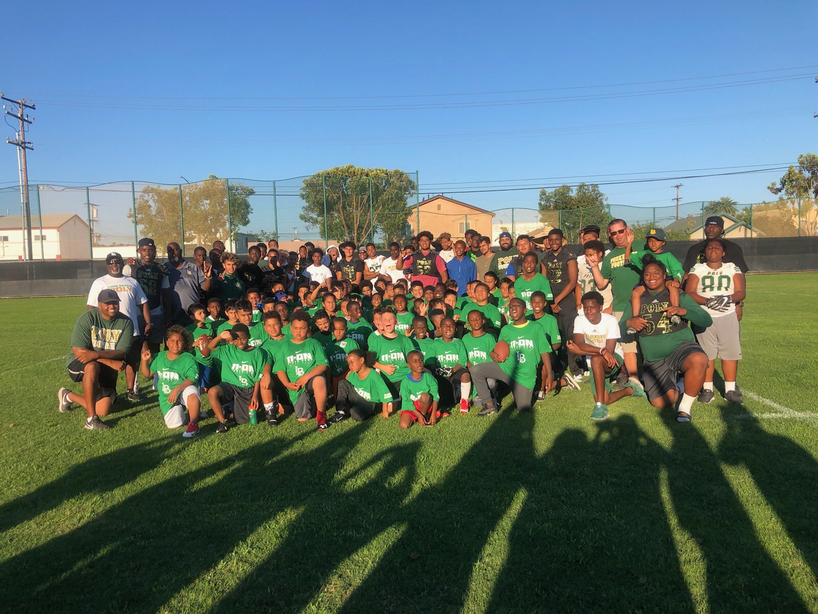 Long Beach Poly Football Signs Five Year Deal With Nike – The562.org