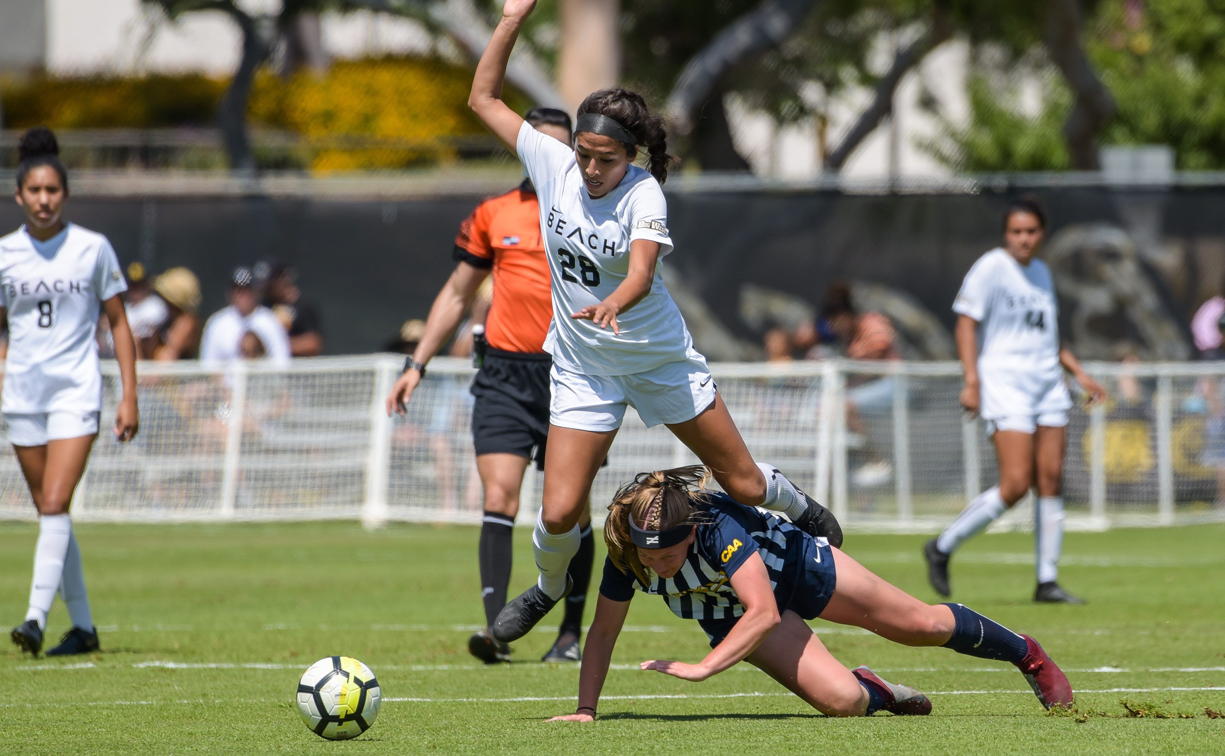 College Notebook: LBSU Soccer, LBCC Football Wins Big – The562.org