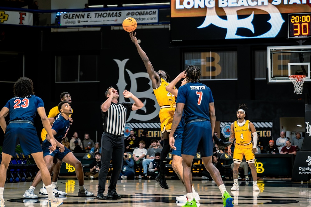 PHOTOS: Long Beach State vs. Fullerton, Men’s Basketball – The562.org