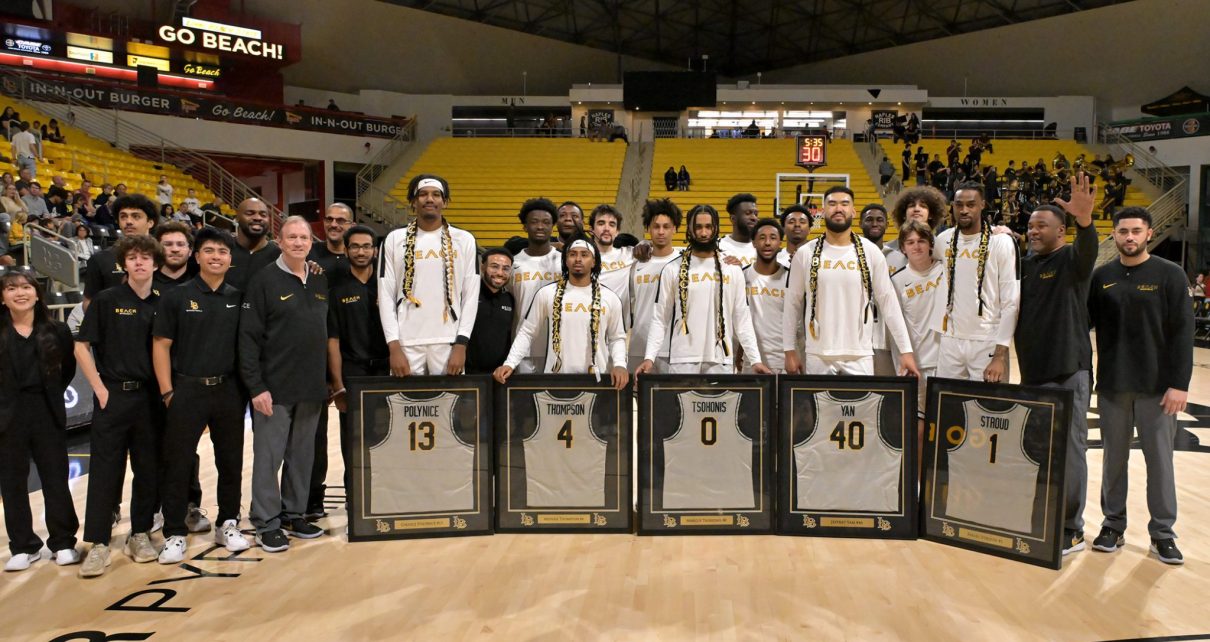 PHOTOS: Long Beach State vs. UC Davis, NCAA Men’s Basketball – The562.org